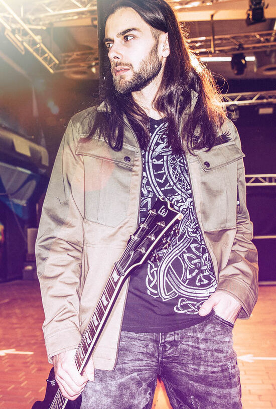 Köp kläder för Killar online | EMP Sverige