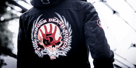 Köp kläder för Killar online | EMP Sverige